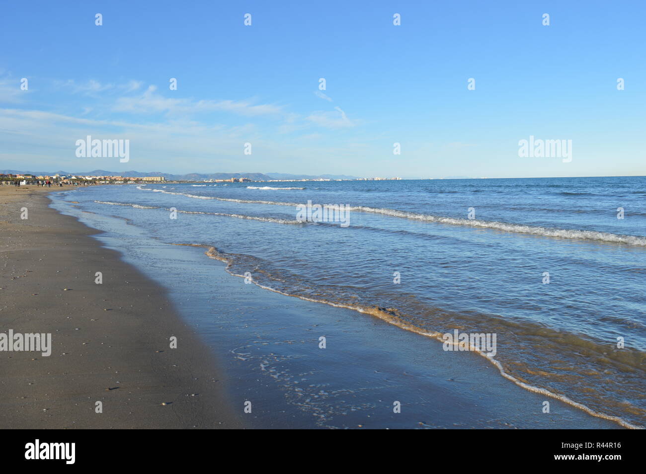 Valencia beach -Fotos und -Bildmaterial in hoher Auflösung – Alamy