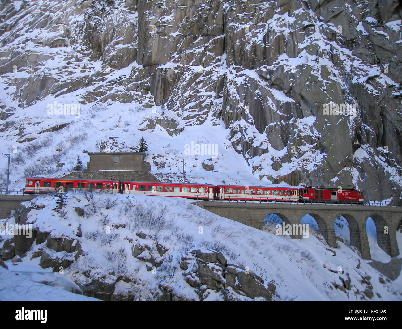 St gotthard eisenbahntunnel -Fotos und -Bildmaterial in hoher Auflösung ...