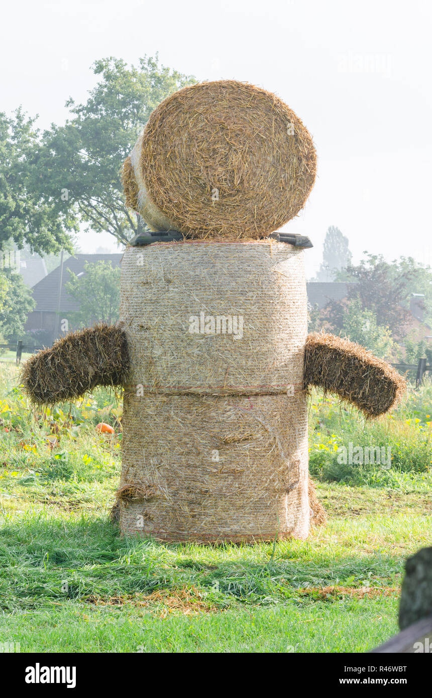 Heuballen figur -Fotos und -Bildmaterial in hoher Auflösung – Alamy