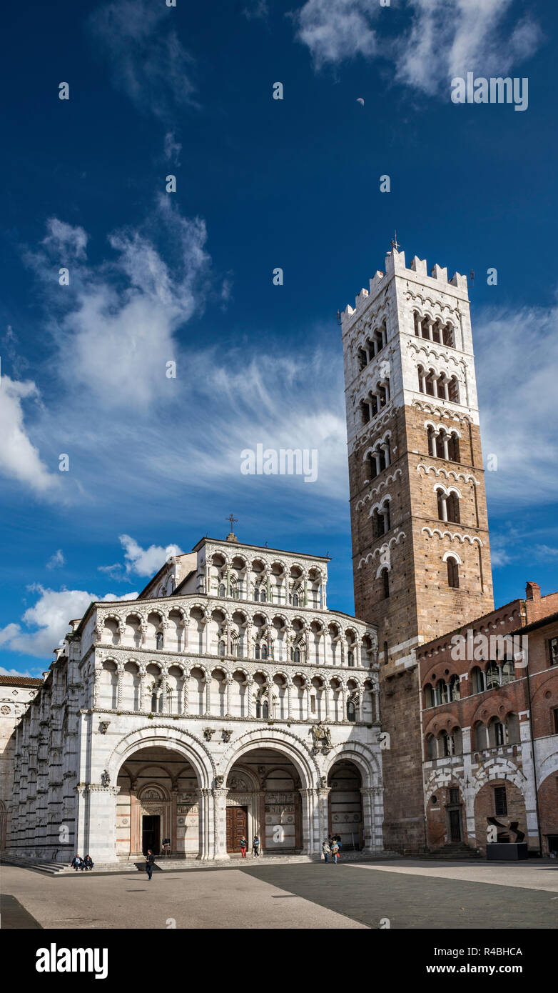 Italienische romanisch gotische architektur -Fotos und -Bildmaterial in ...