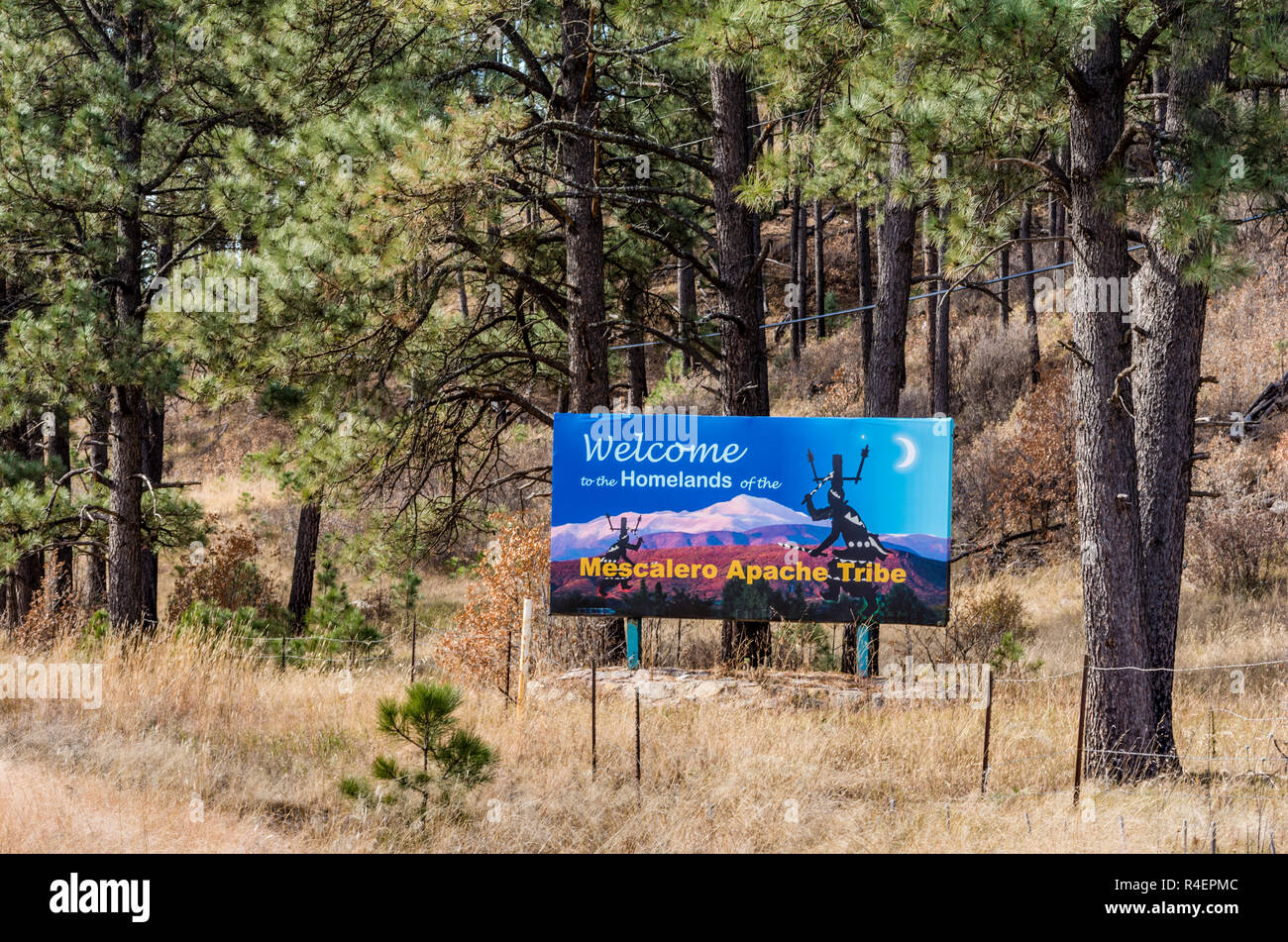Mescalero apache indian reservation -Fotos und -Bildmaterial in hoher ...