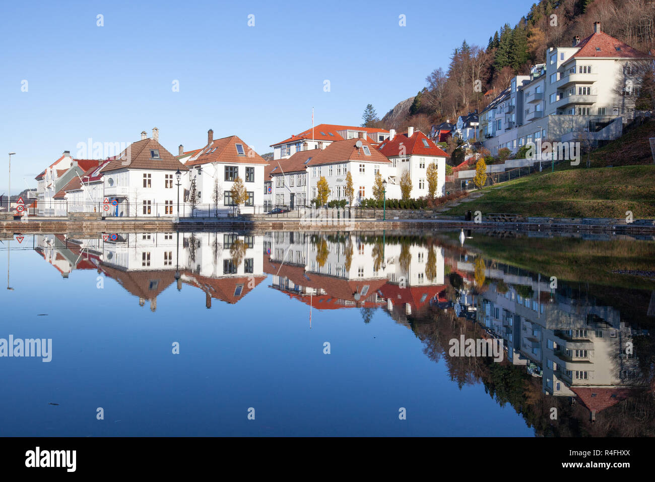 Skansen bergen -Fotos und -Bildmaterial in hoher Auflösung – Alamy