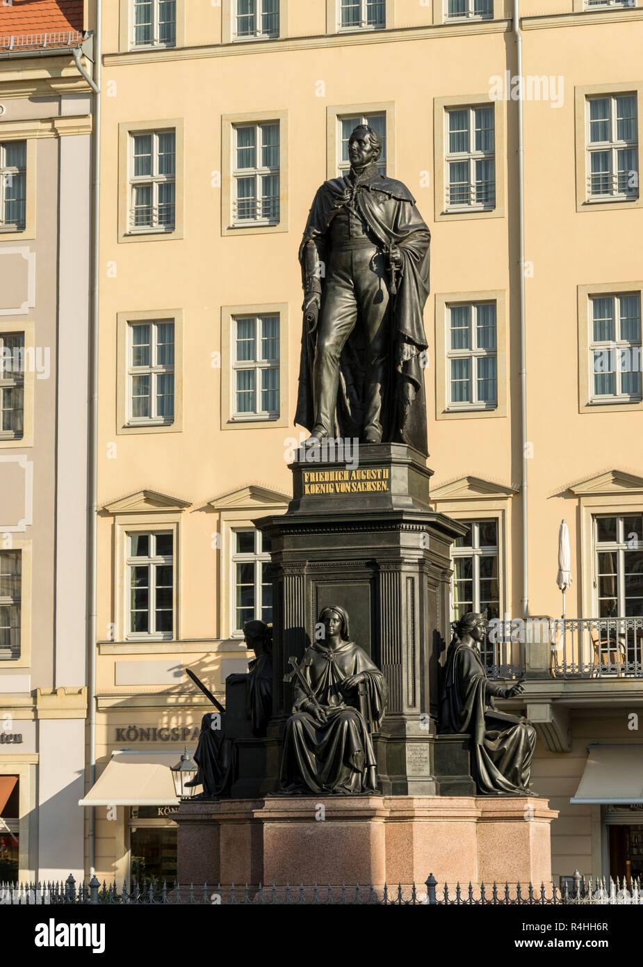 Koenig friedrich ii statue -Fotos und -Bildmaterial in hoher Auflösung ...