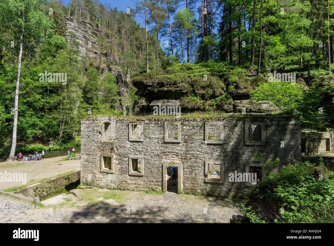 Böhmische Schweiz, die Ruine von der Mühle im Kamnitzklamm, Ruine der ...