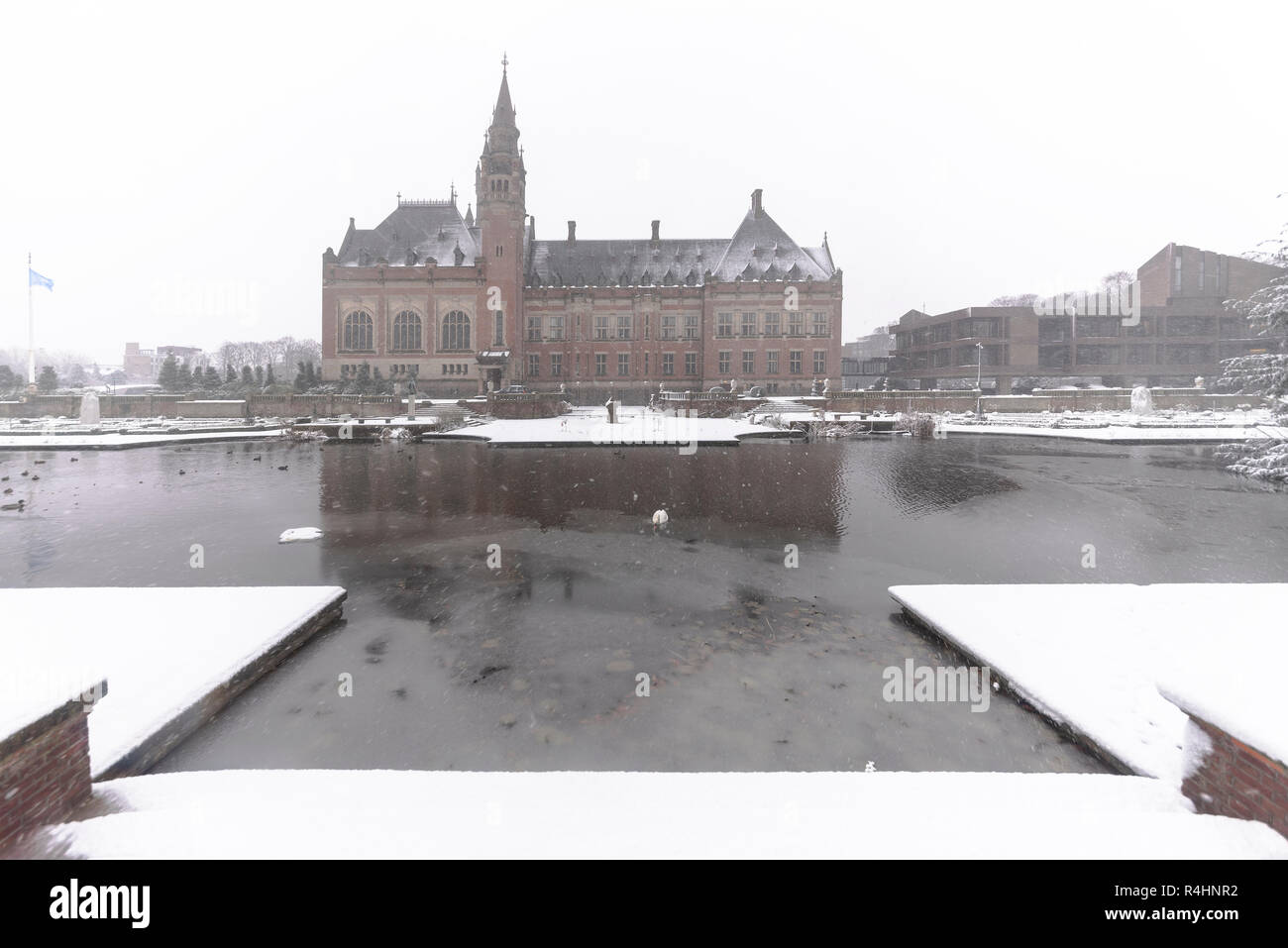 Winter snow hague netherlands holland -Fotos und -Bildmaterial in hoher ...