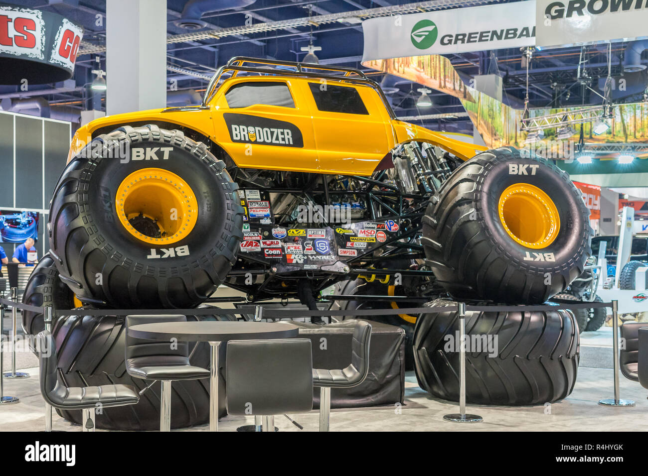 Ford monster truck -Fotos und -Bildmaterial in hoher Auflösung – Alamy