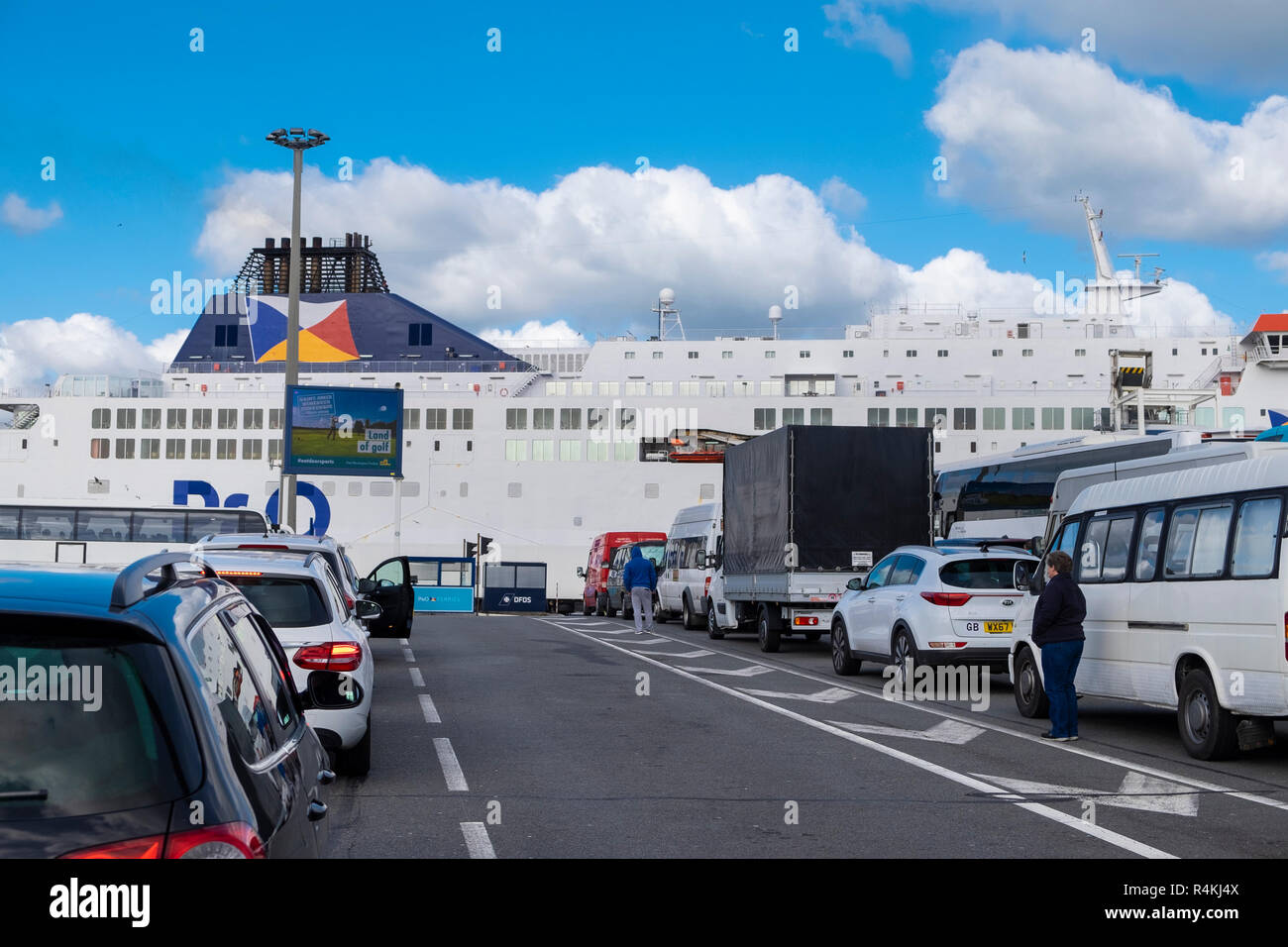 Calais ferry terminal -Fotos und -Bildmaterial in hoher Auflösung – Alamy