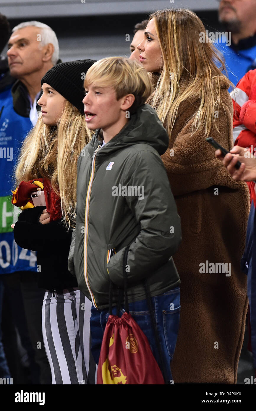 Francesco Totti And Ilary Blasi Stockfotos und -bilder Kaufen - Seite 3 ...