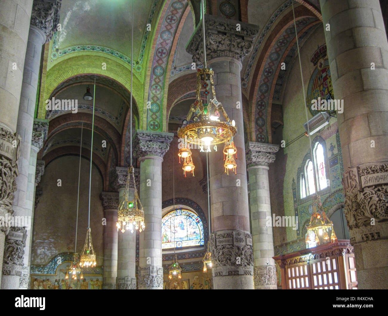 Tempelexpiatori Del Sagrat Cor De Jesus Stockfotos und -bilder Kaufen ...