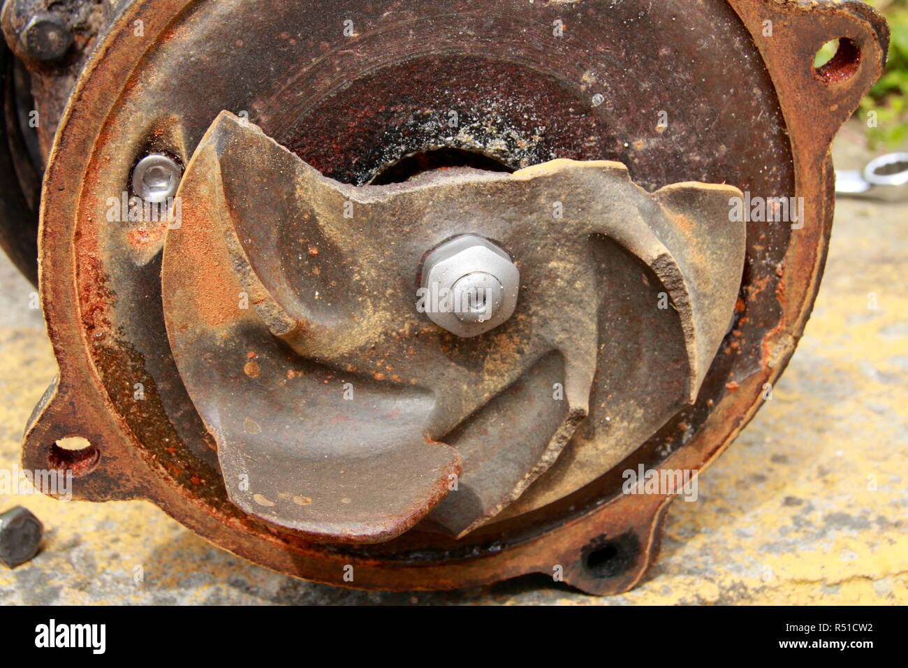 Laufrad einer wasserpumpe -Fotos und -Bildmaterial in hoher Auflösung – Alamy