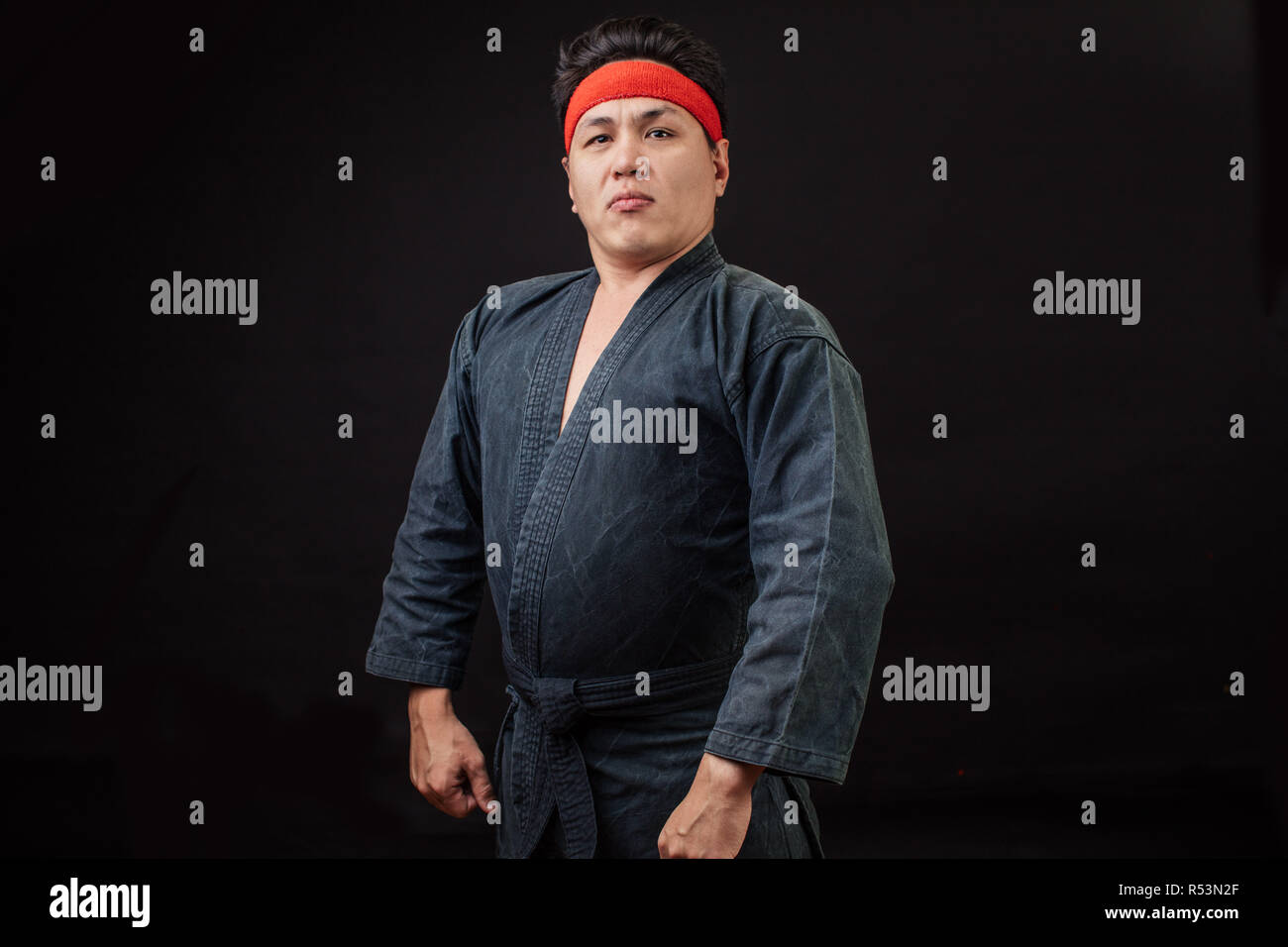 Kampfmeister im karate -Fotos und -Bildmaterial in hoher Auflösung – Alamy