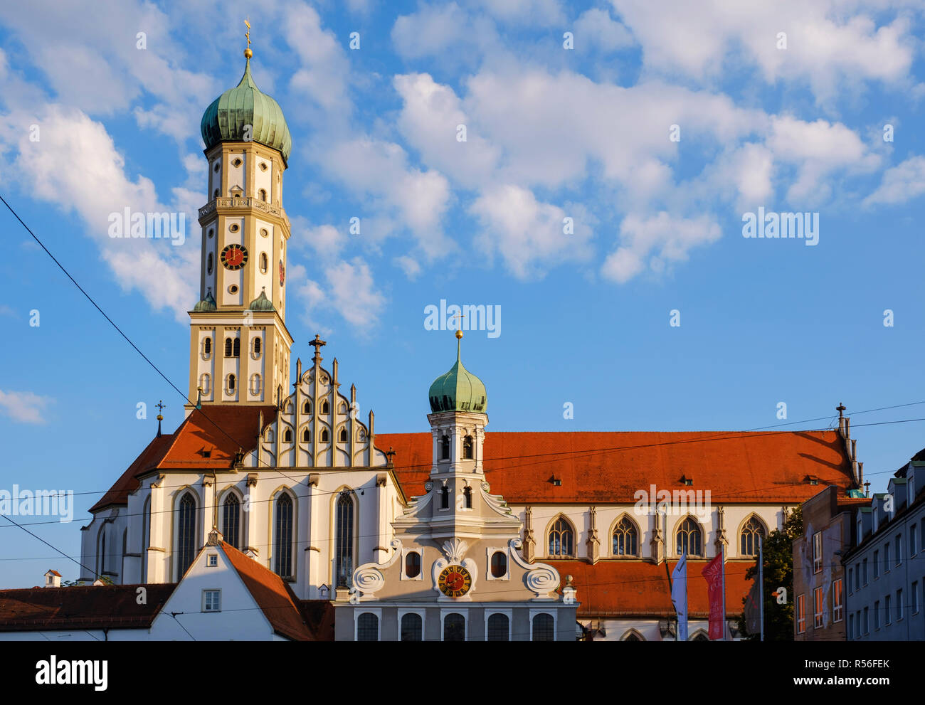 Basilika st ulrich und afra -Fotos und -Bildmaterial in hoher Auflösung ...