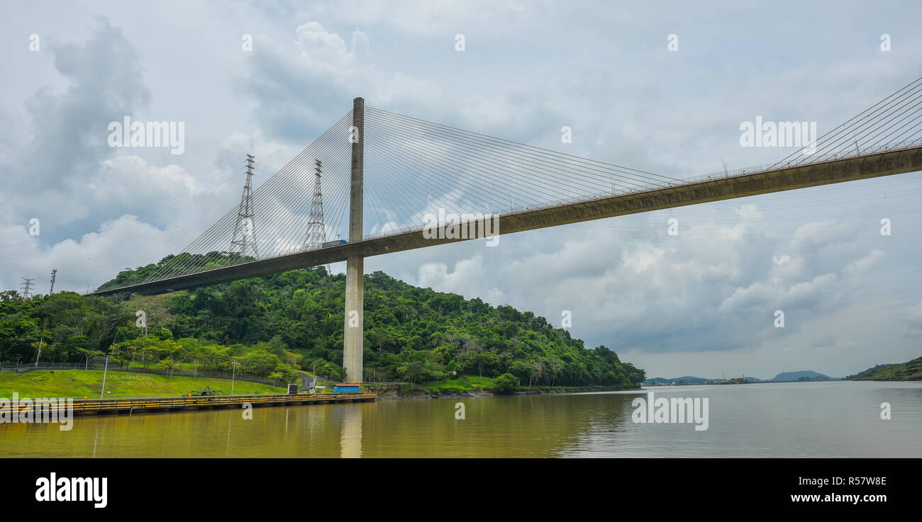 Centenario brücke -Fotos und -Bildmaterial in hoher Auflösung – Alamy
