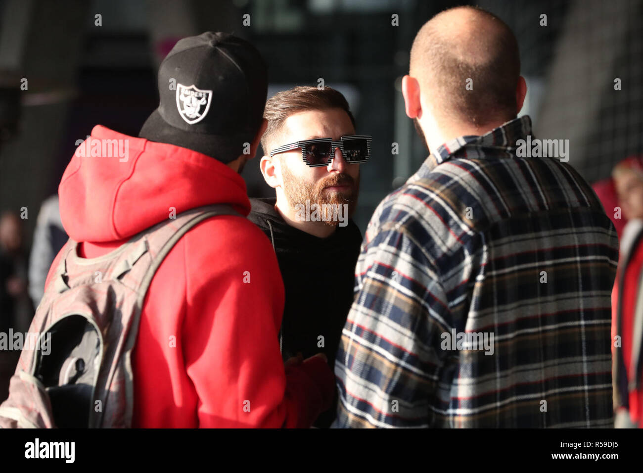 Teheran, Iran. 30 Nov, 2018. Eisige monkey Graffiti, DJ, FPV DRONE ...