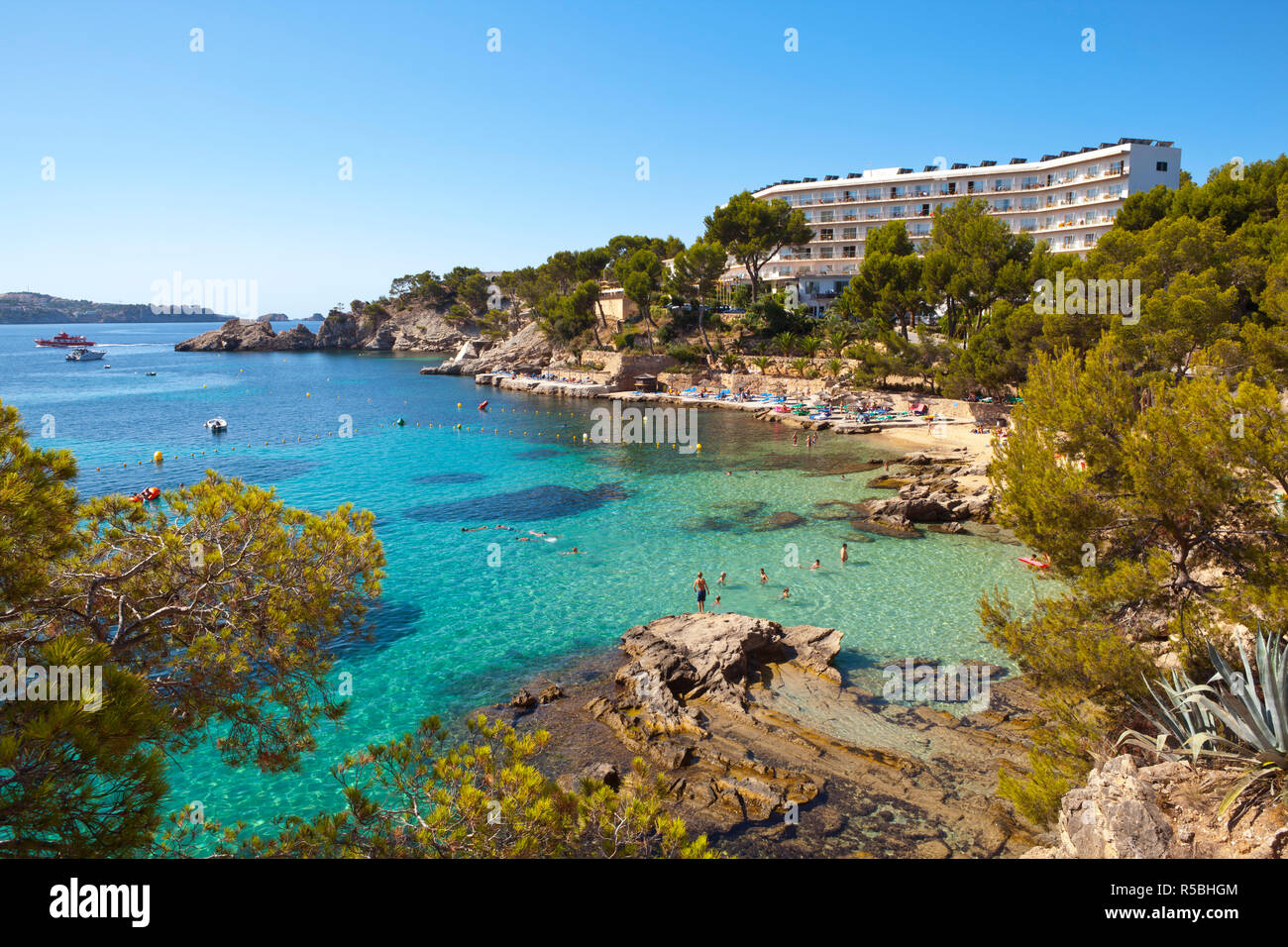 Cala fornells -Fotos und -Bildmaterial in hoher Auflösung – Alamy