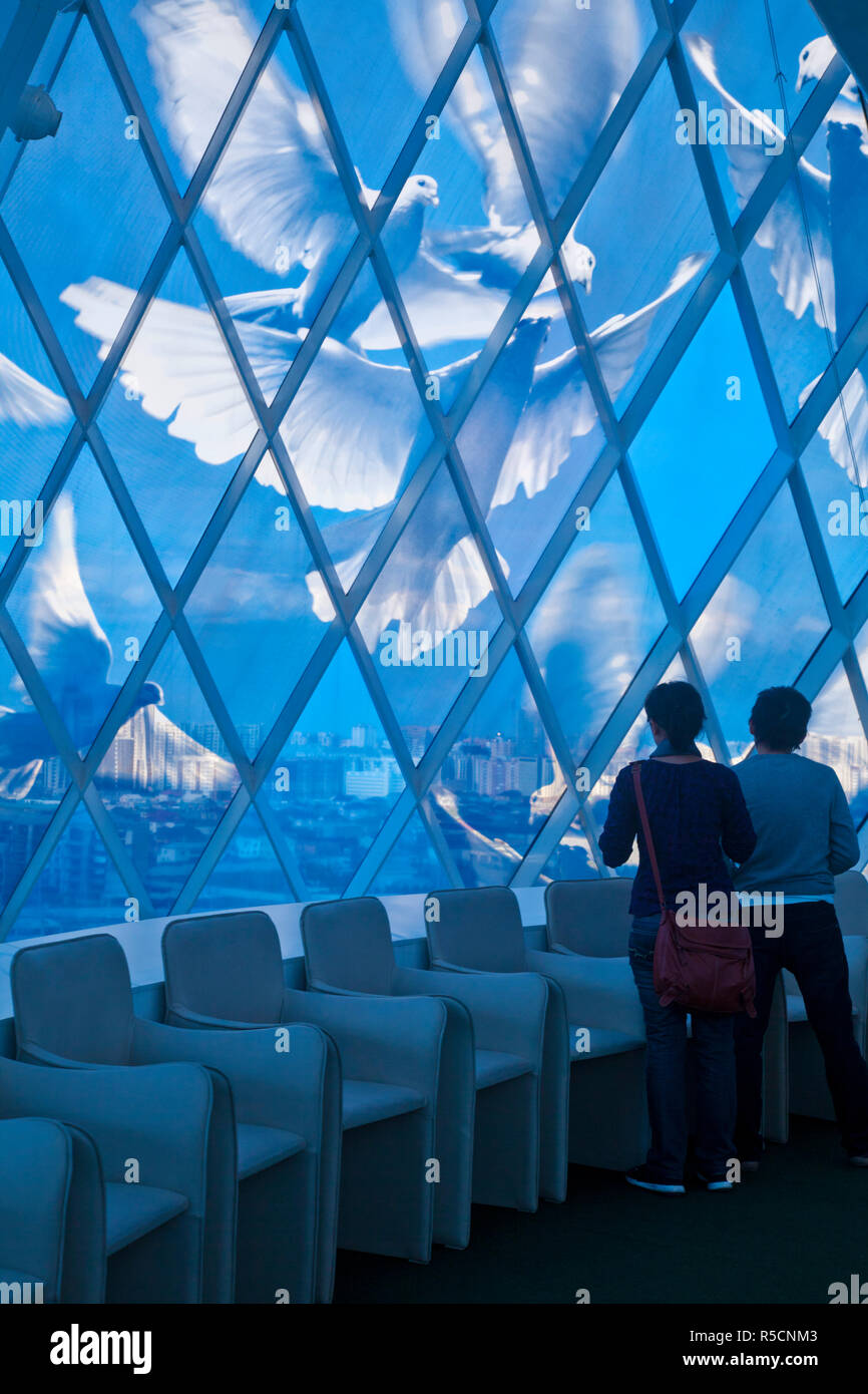 Pyramid of peace and accord -Fotos und -Bildmaterial in hoher Auflösung ...