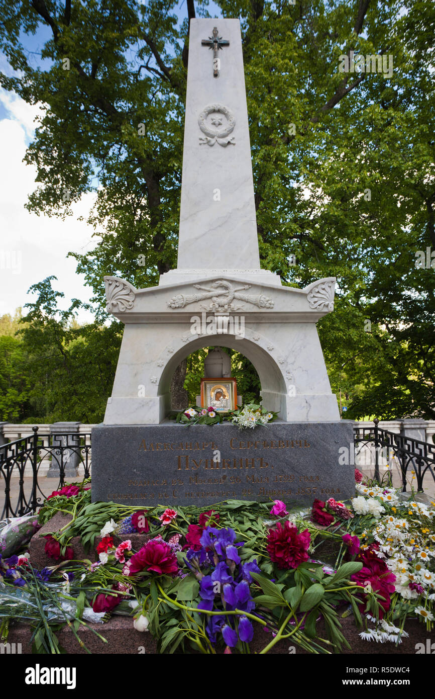 Pushkin grave -Fotos und -Bildmaterial in hoher Auflösung – Alamy
