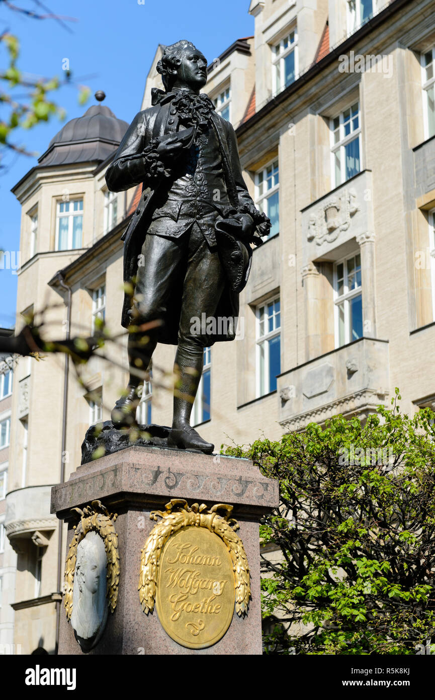 Goethe Denkmal in Leipzig Stockfotografie - Alamy