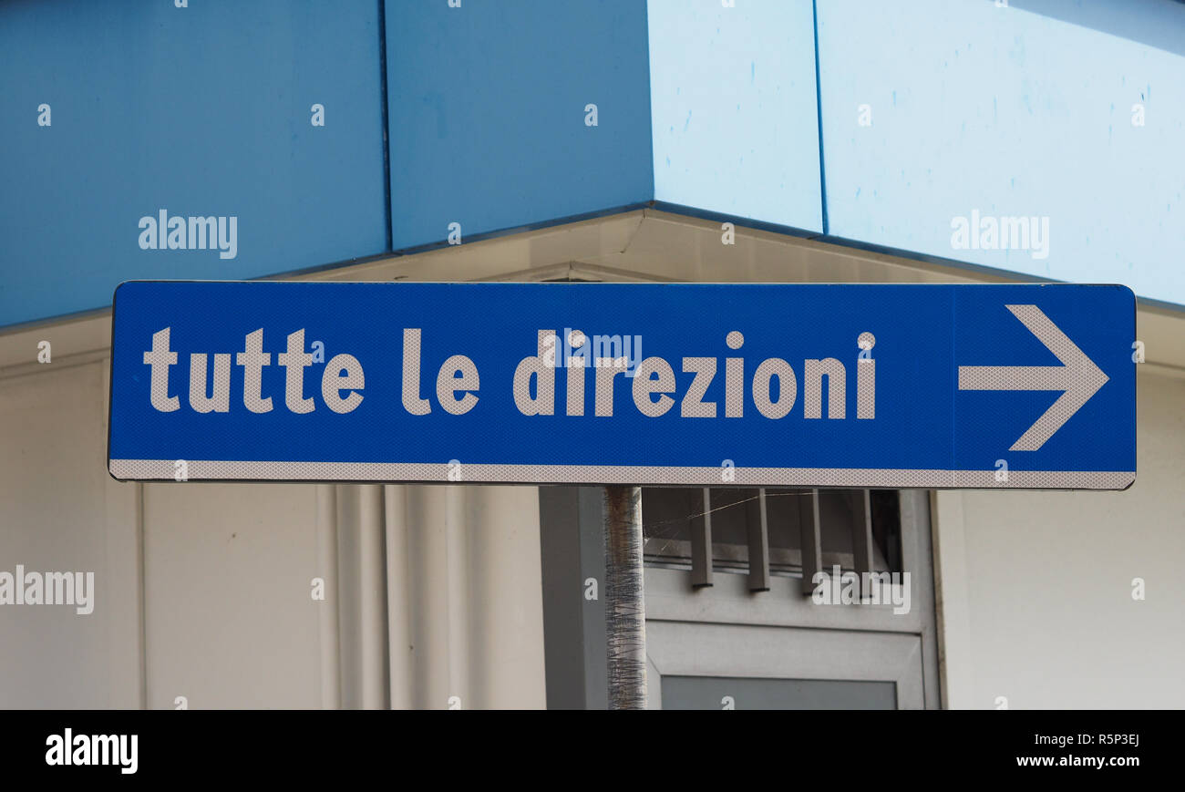 Tutte le direzioni -Fotos und -Bildmaterial in hoher Auflösung – Alamy