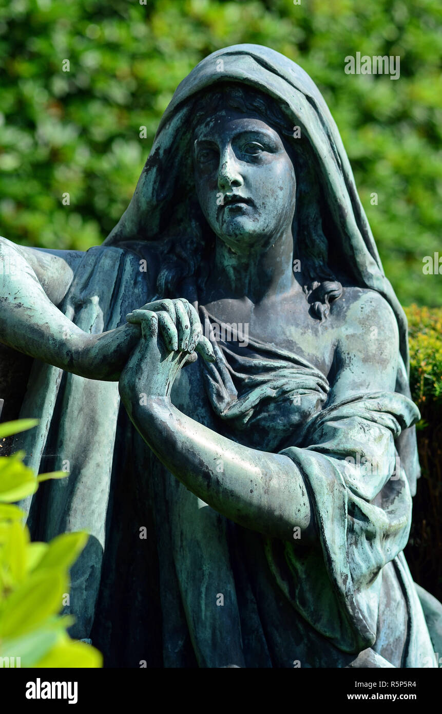 Engel hand -Fotos und -Bildmaterial in hoher Auflösung – Alamy