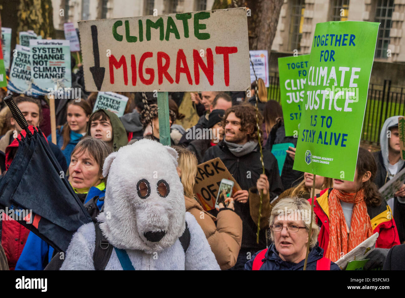 London, Großbritannien. 1. Dezember, 2018. Die Kampagne gegen den Klimawandel zusammen mit ...