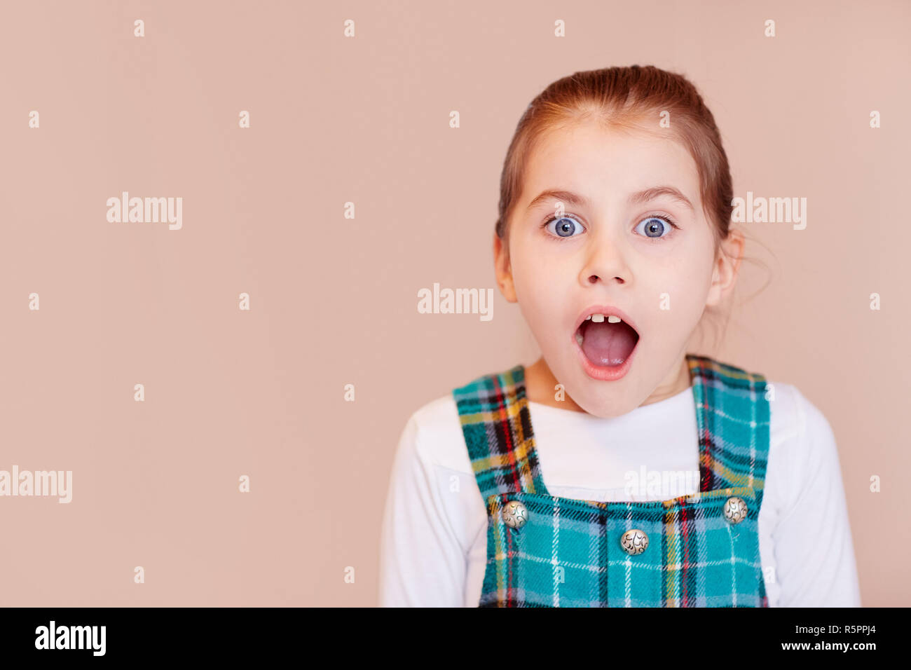 Oi skin -Fotos und -Bildmaterial in hoher Auflösung – Alamy