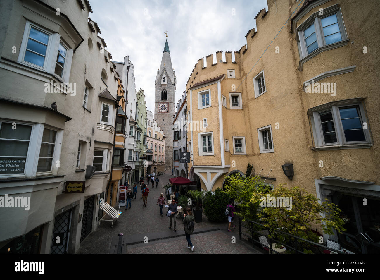 Brixen domplatz -Fotos und -Bildmaterial in hoher Auflösung – Alamy