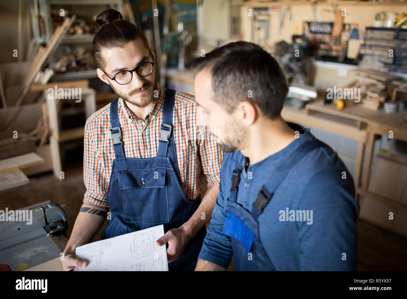 Talentierte handwerker -Fotos und -Bildmaterial in hoher Auflösung – Alamy