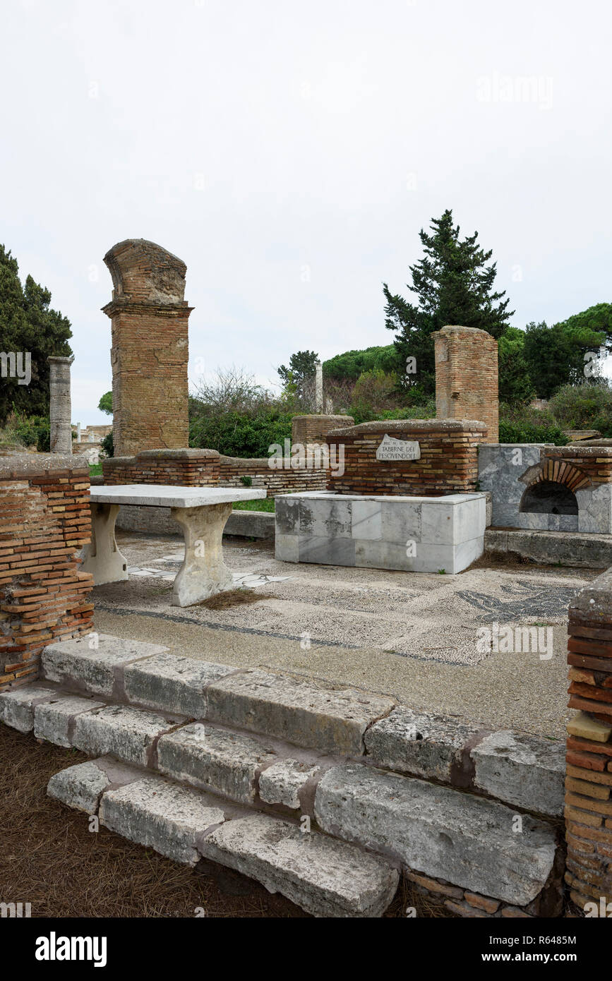 Römisch insula ostia -Fotos und -Bildmaterial in hoher Auflösung – Alamy