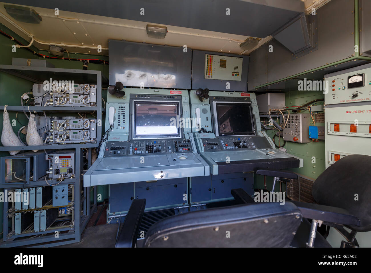 Russian military mobile radar -Fotos und -Bildmaterial in hoher ...