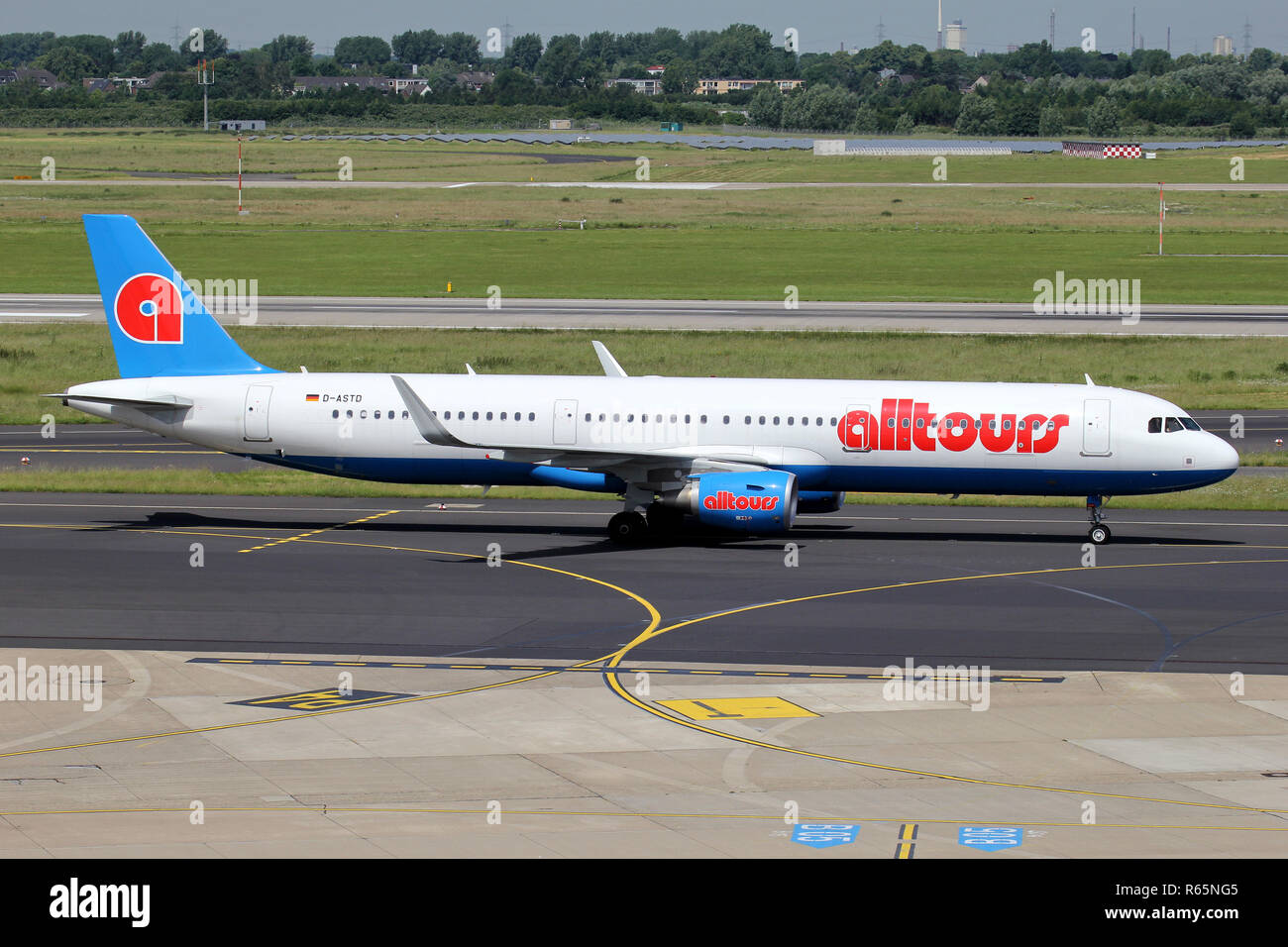 Germania airline -Fotos und -Bildmaterial in hoher Auflösung – Alamy