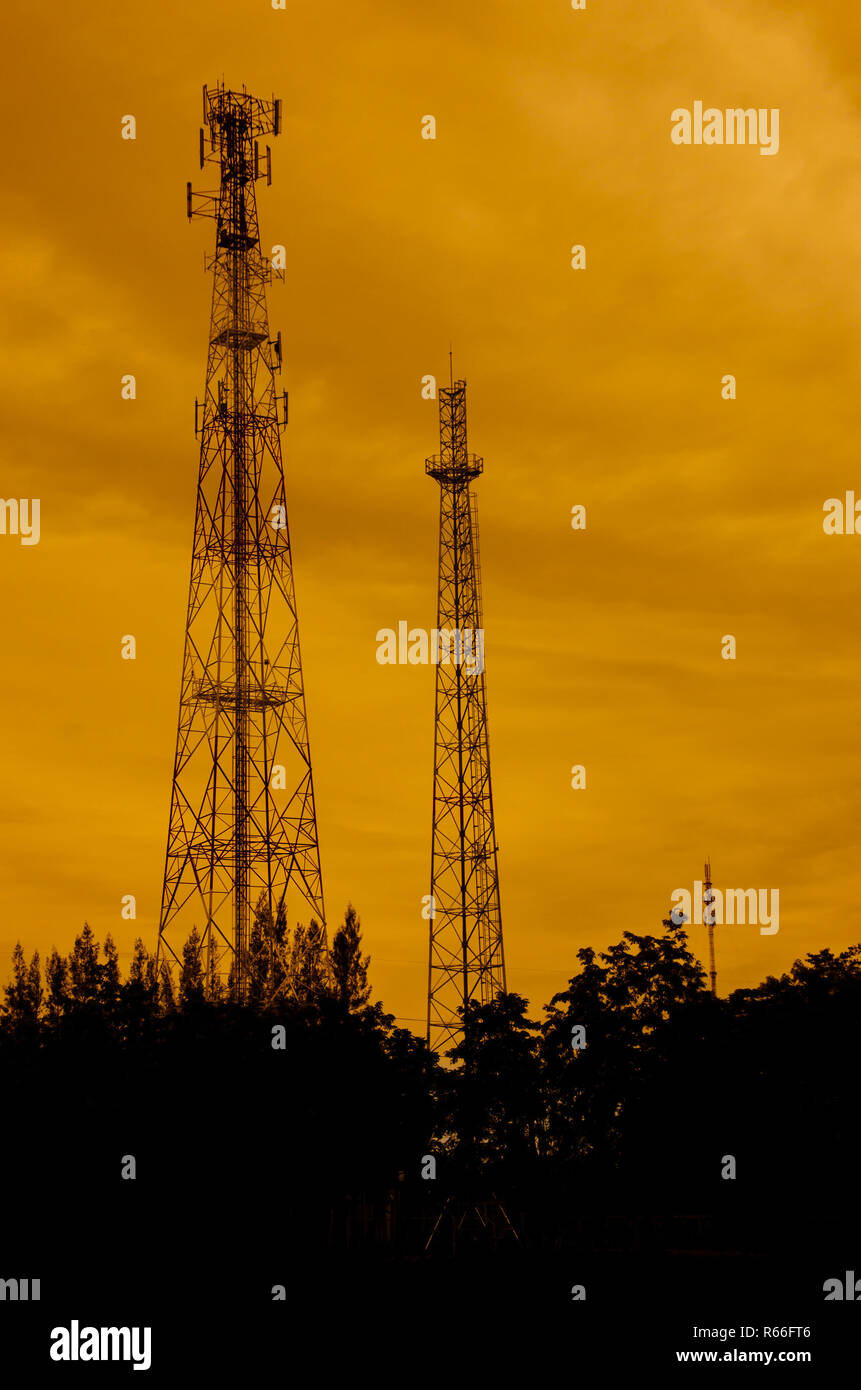 Telefonmast in der nachbarschaft -Fotos und -Bildmaterial in hoher ...