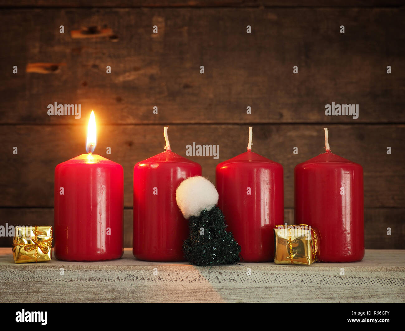 Der erste advent -Fotos und -Bildmaterial in hoher Auflösung – Alamy