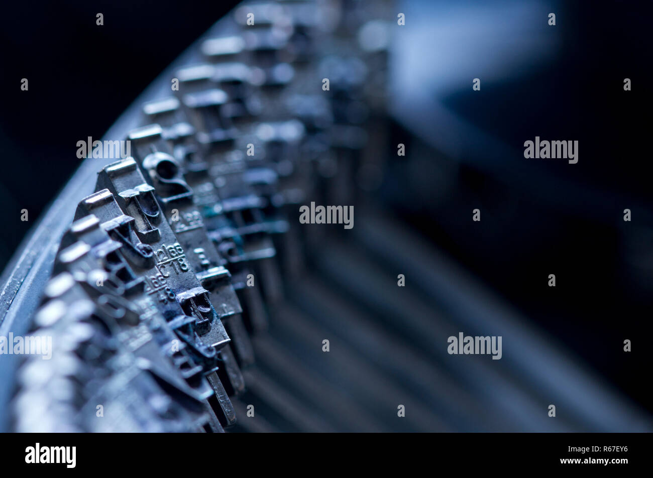 Cyrillic font -Fotos und -Bildmaterial in hoher Auflösung – Alamy