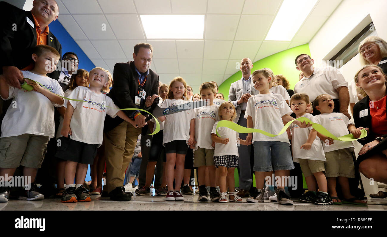 Kinder von mitarbeitern -Fotos und -Bildmaterial in hoher Auflösung – Alamy