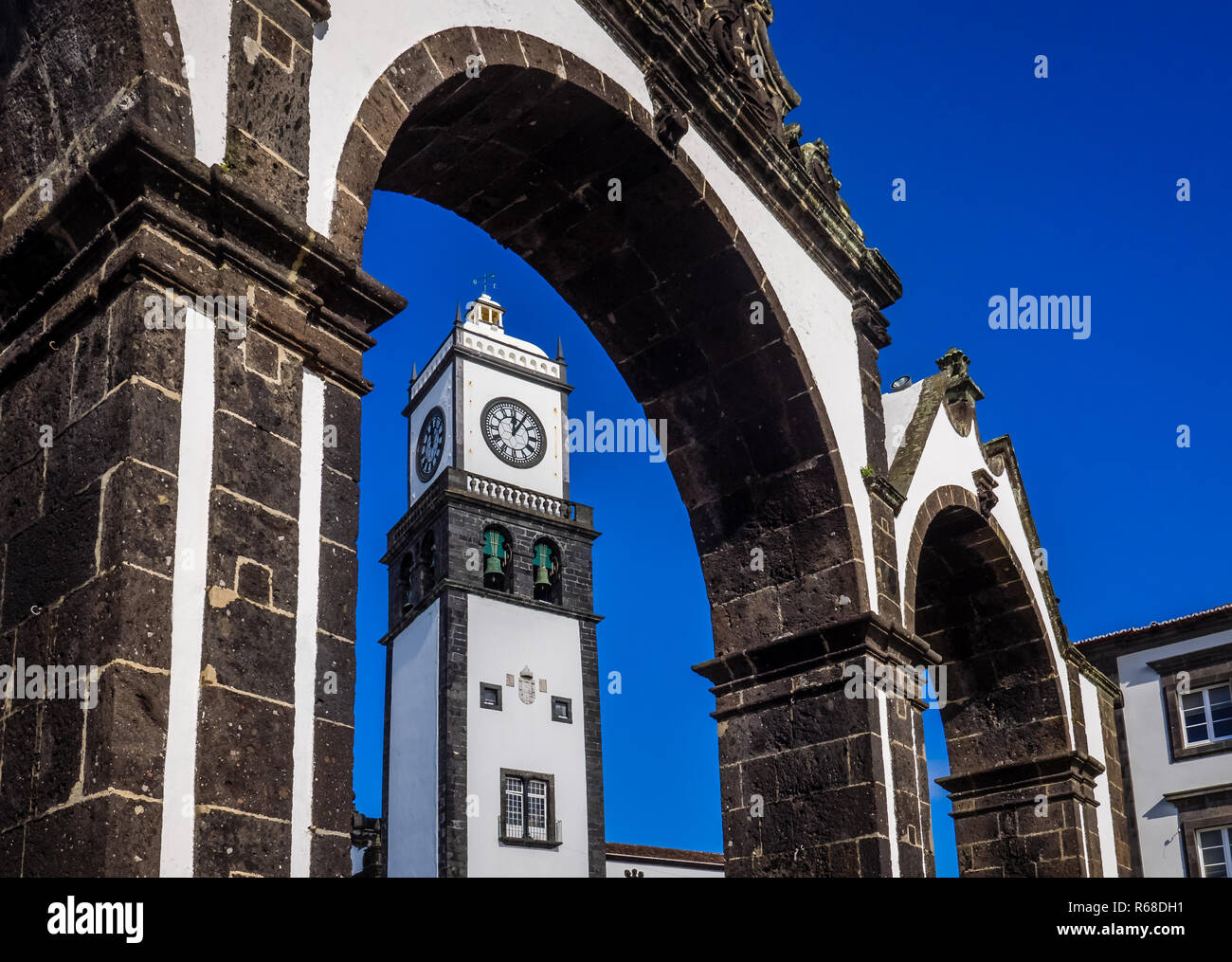 Portas de cidade -Fotos und -Bildmaterial in hoher Auflösung – Alamy