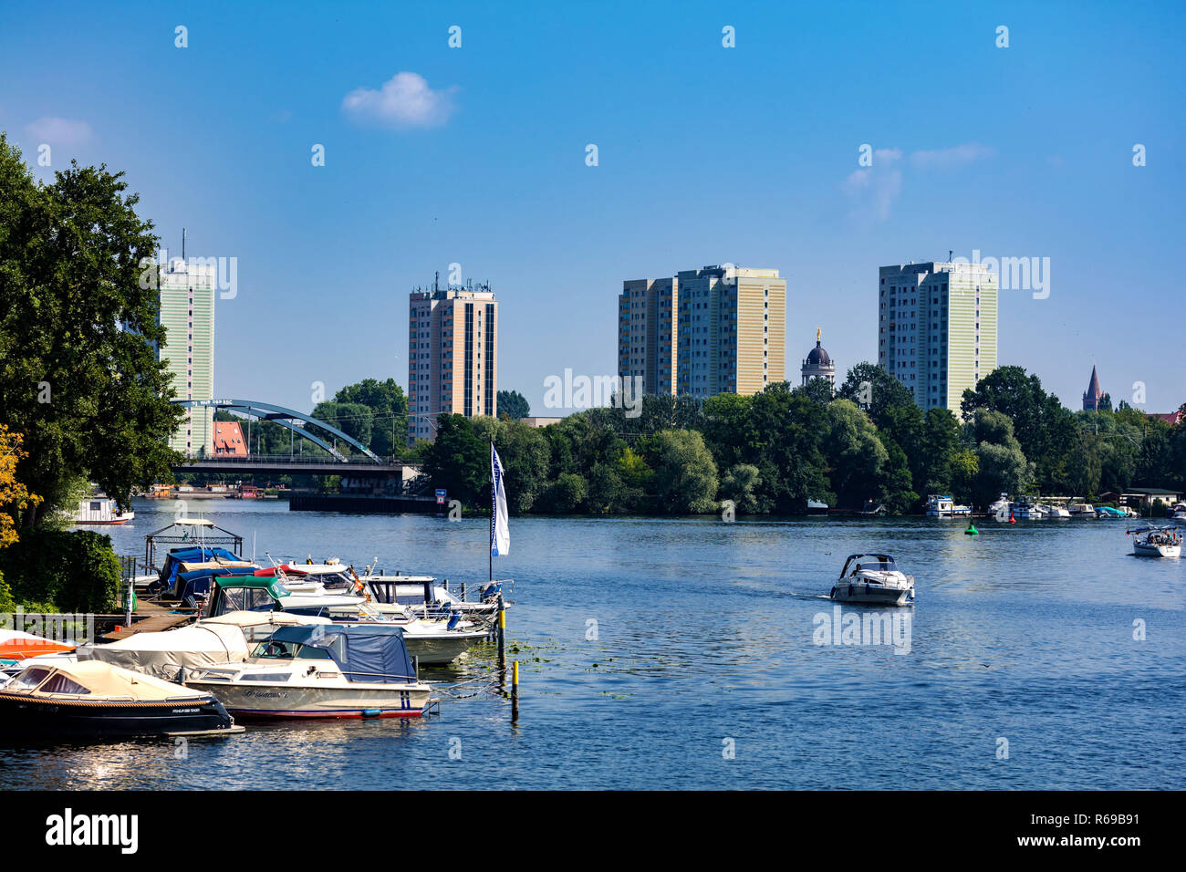 Hochwasser des flusses havel -Fotos und -Bildmaterial in hoher ...