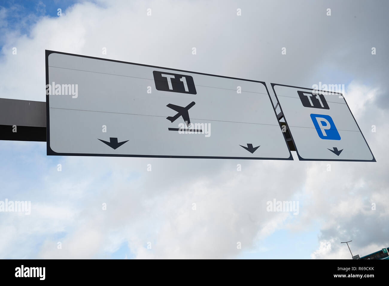 Road Sign Dublin Ireland Eire Stockfotos und -bilder Kaufen - Alamy