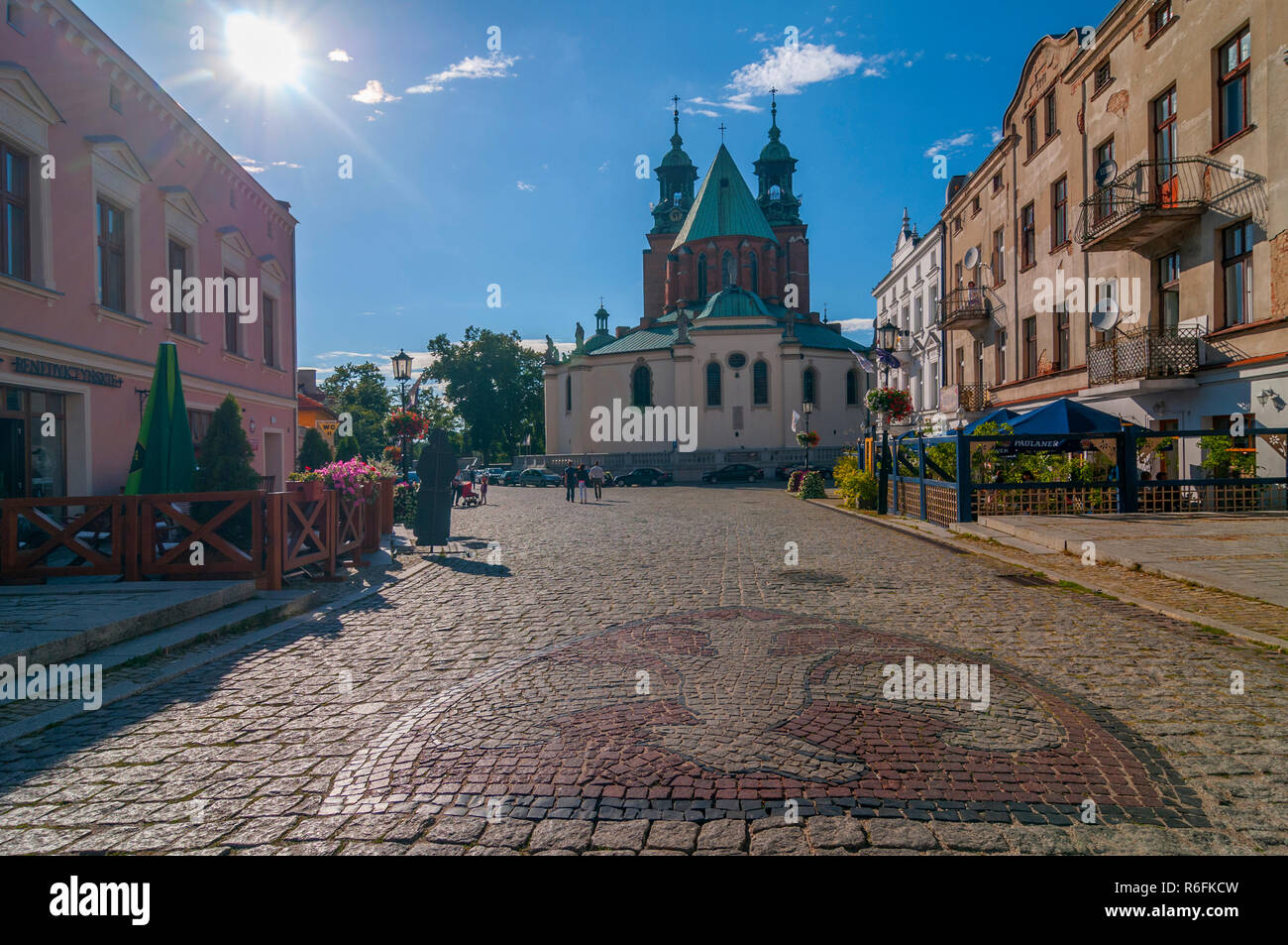 Gniezno gniezno kathedrale -Fotos und -Bildmaterial in hoher Auflösung ...