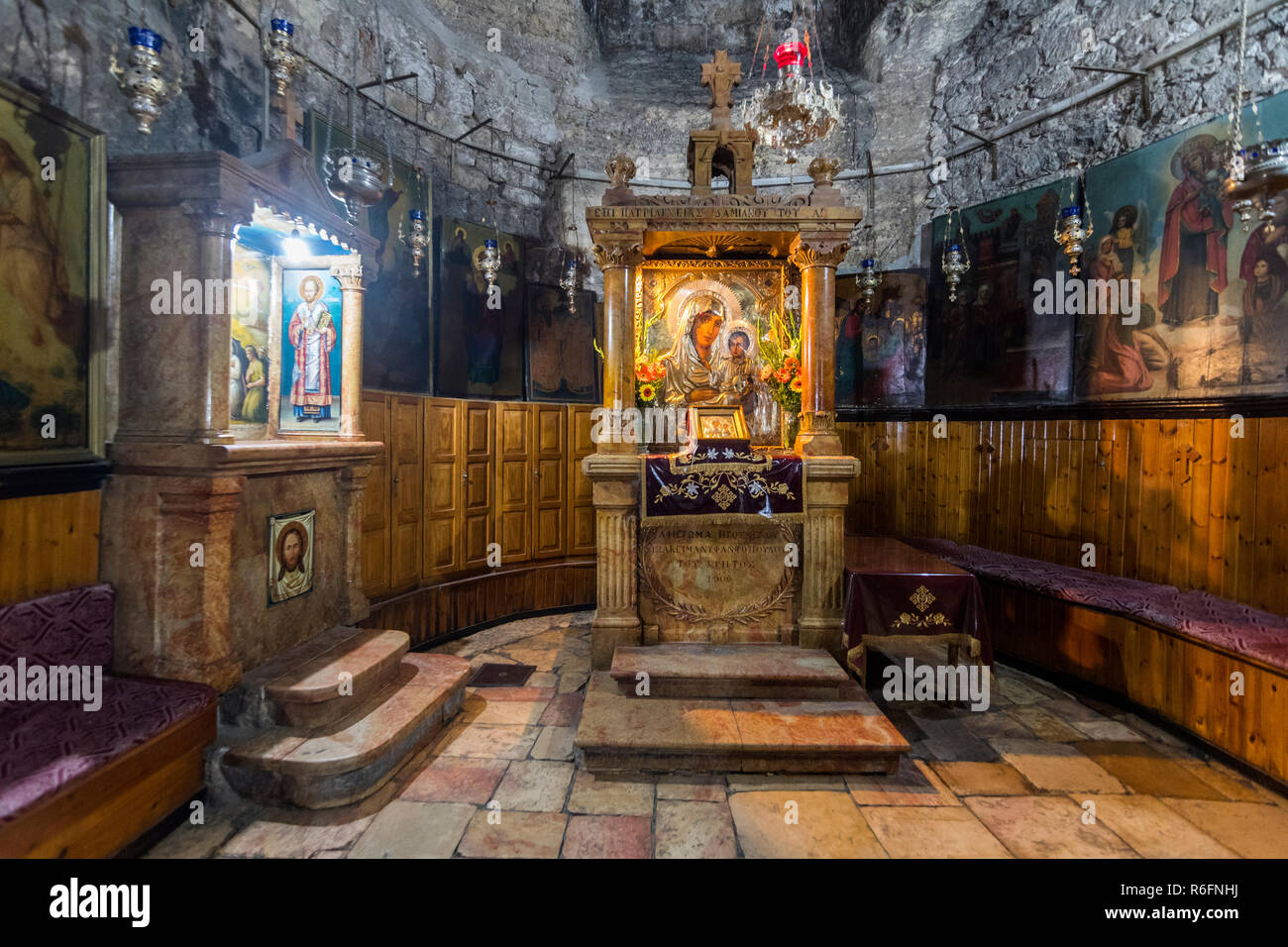 Jesus tomb interior -Fotos und -Bildmaterial in hoher Auflösung – Alamy