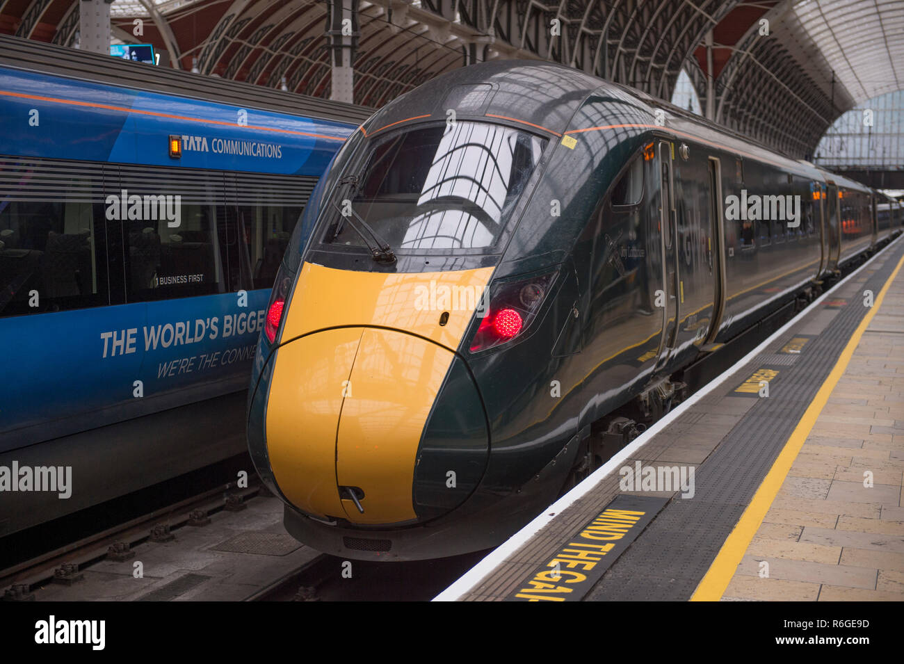 British rail class 800 intercity express zug -Fotos und -Bildmaterial ...