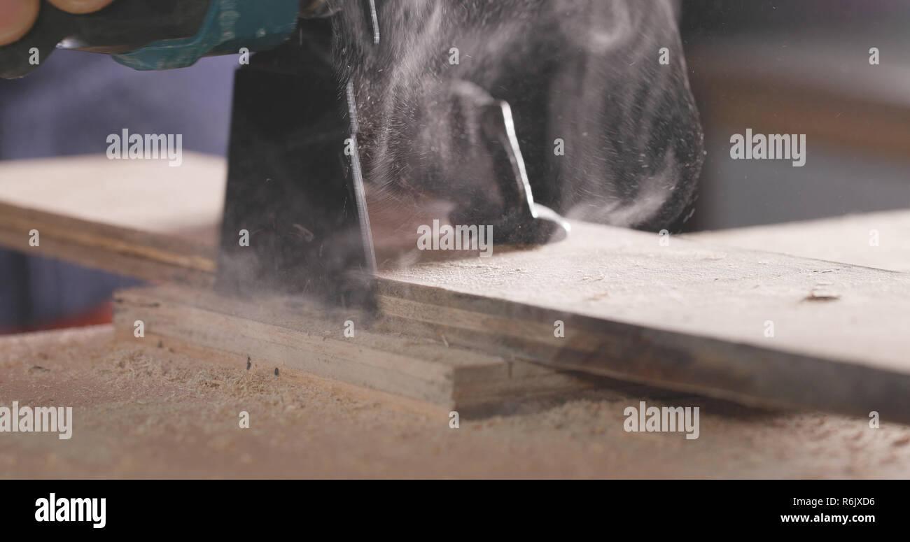 Scroll saw craft -Fotos und -Bildmaterial in hoher Auflösung – Alamy