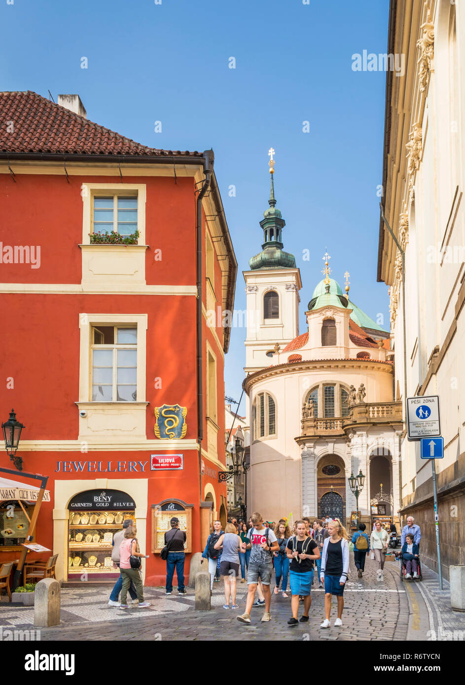 Prager einkaufsstraße -Fotos und -Bildmaterial in hoher Auflösung – Alamy