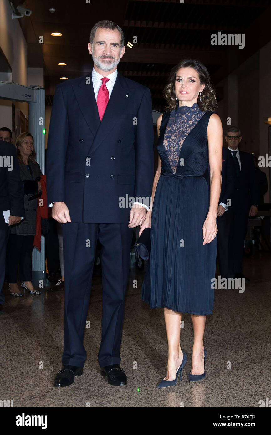 König Felipe VI. Spanien und König Letizia von Spanien zum Gedenken an ... König Felipe VI. Spanien und König Letizia von Spanien zum Gedenken an ...