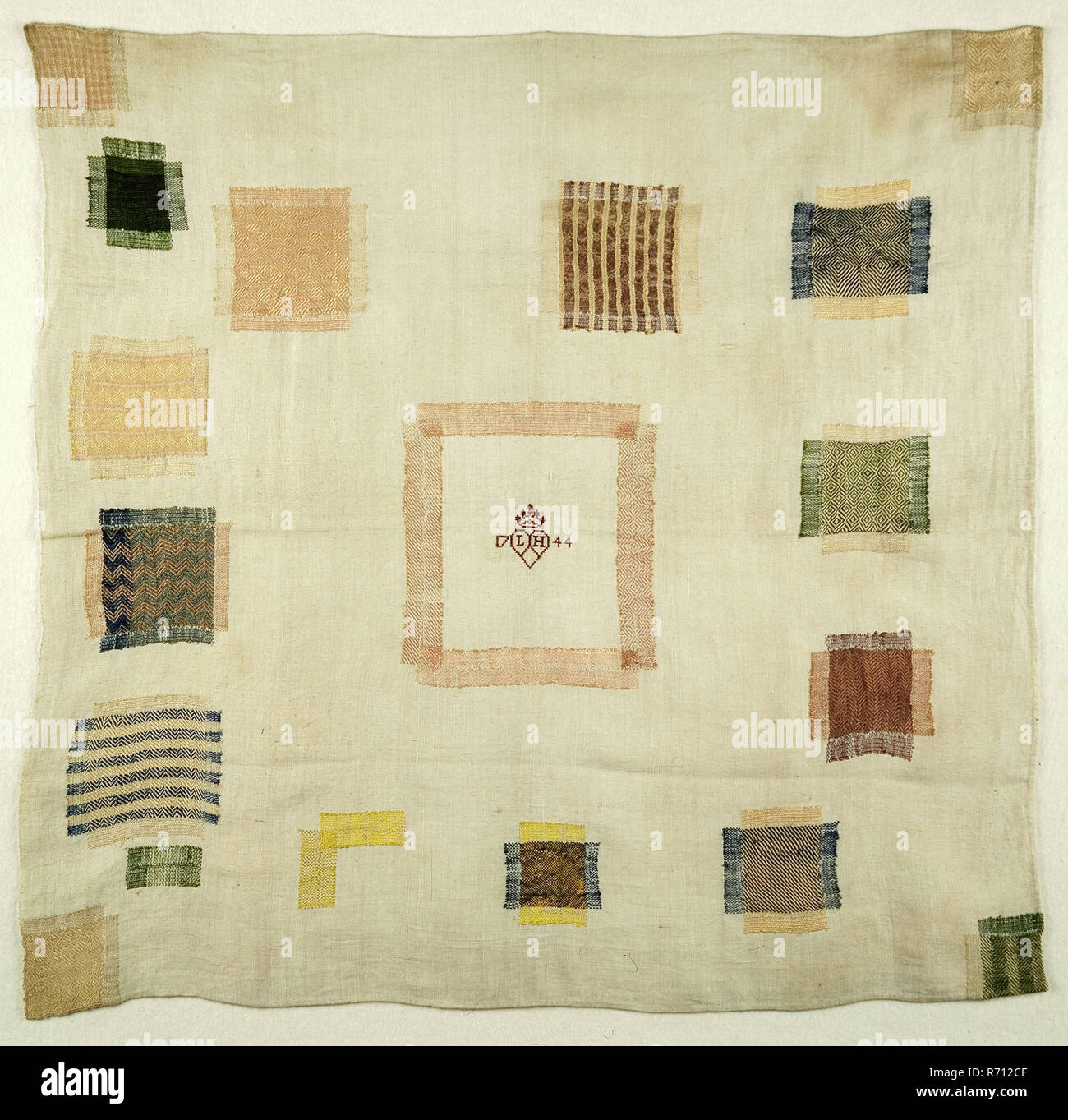 L44 handarbeit -Fotos und -Bildmaterial in hoher Auflösung – Alamy