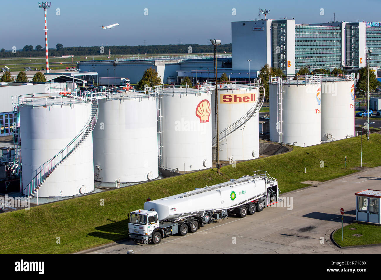 Fuel depots -Fotos und -Bildmaterial in hoher Auflösung – Alamy