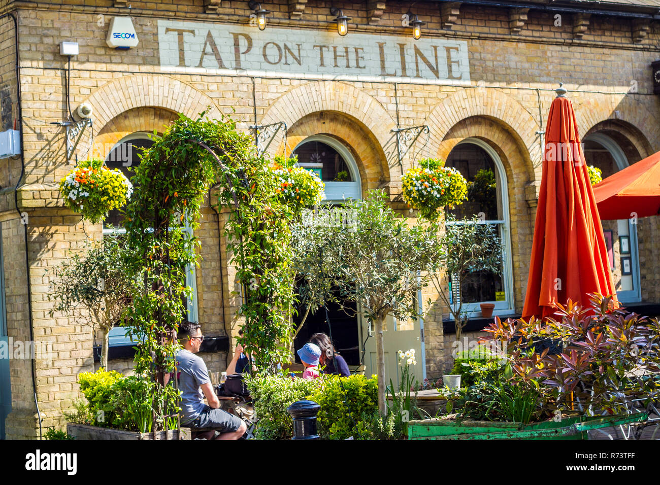 Typisch britisch -Fotos und -Bildmaterial in hoher Auflösung – Alamy