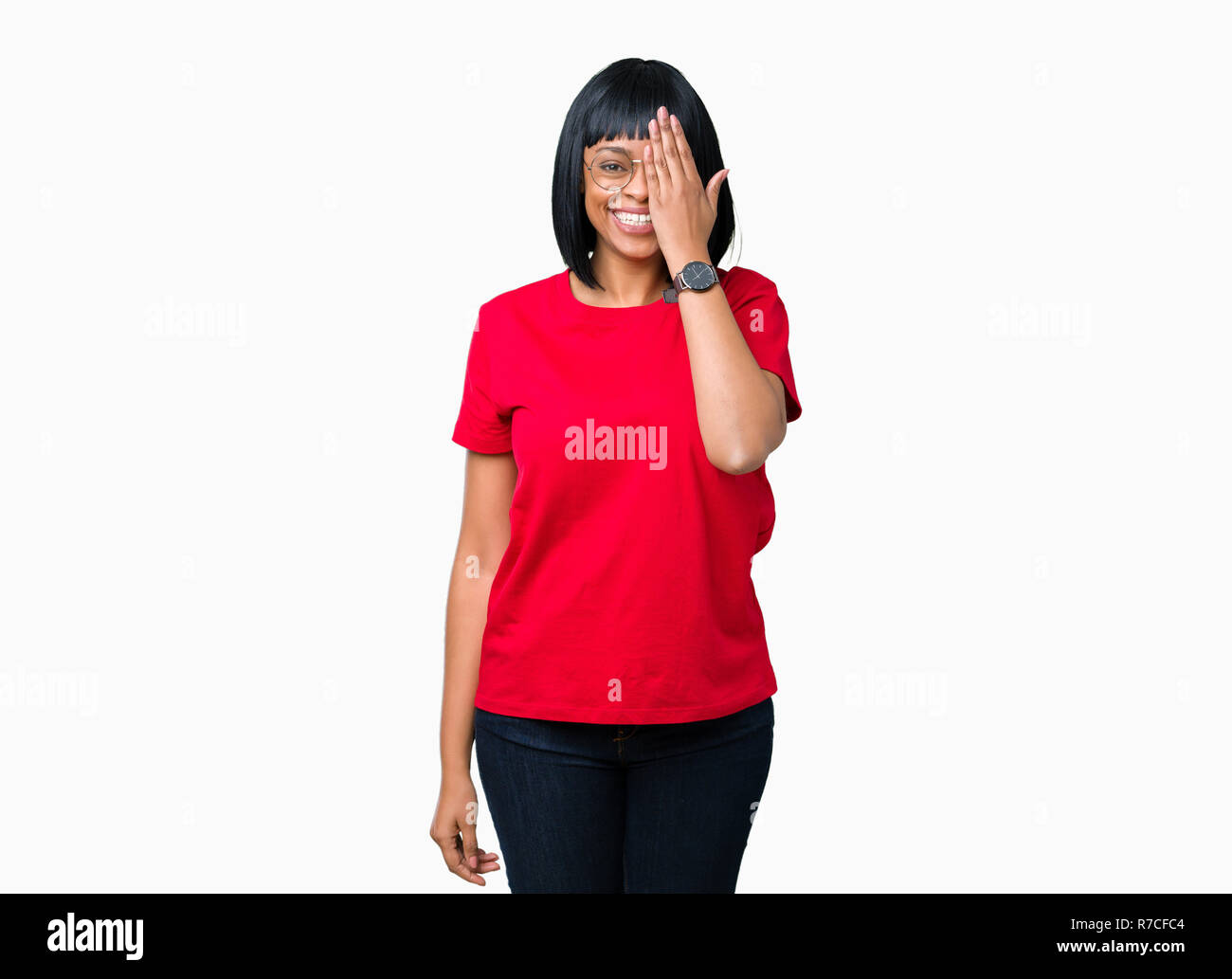 Schöne junge afrikanische amerikanische Frau Brille über isolierte ... Schöne junge afrikanische amerikanische Frau Brille über isolierte ...