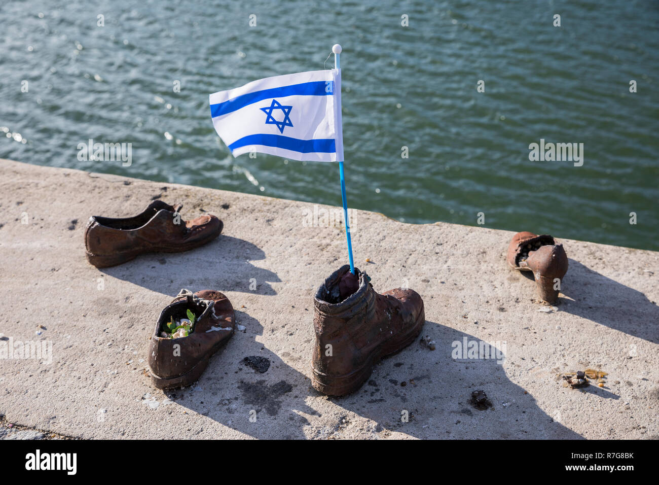 Budapest hungary holocaust memorial jews -Fotos und -Bildmaterial in ...