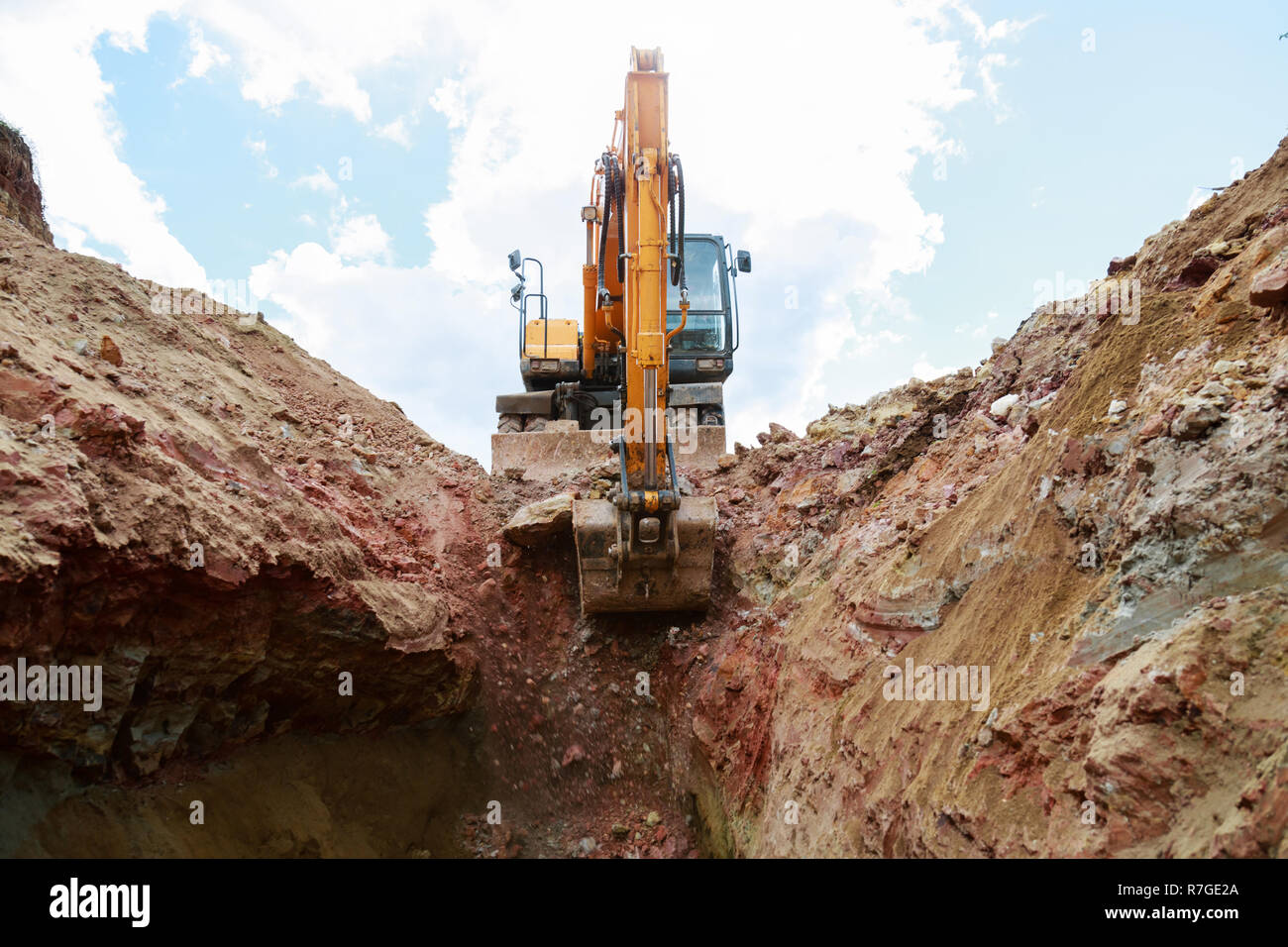 Bagger Ausgrabung Ausheben Stockfotos und -bilder Kaufen - Alamy